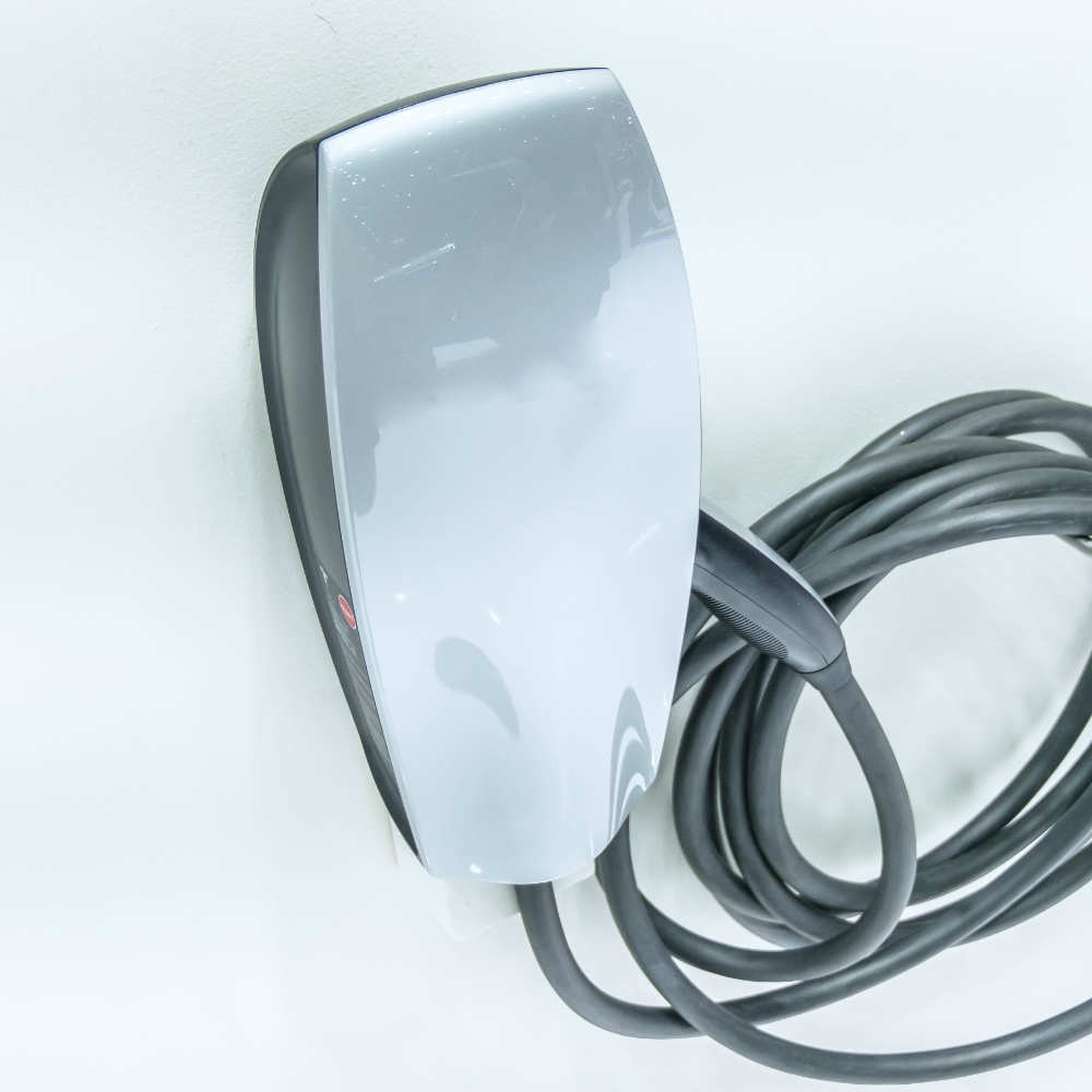 Tesla Wallbox im Test » Das kann der Wall Connector | e-mobileo